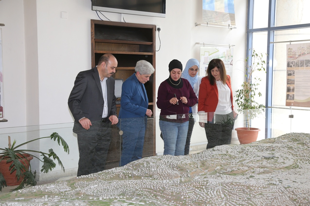 Amman Mayor and Members of GAM Council Praised His Majesty Efforts to ...